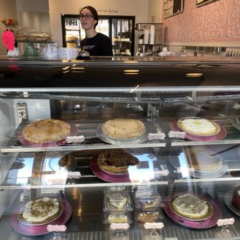 PIE SNOB - Updated September 2025 - 128 Photos & 107 Reviews - 6522 N ...