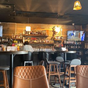 THE ALIBI BOURBON AND COCKTAIL LOUNGE - Columbus, Ohio - 114 Photos ...