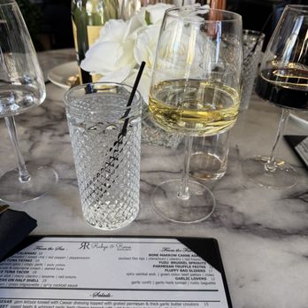 RUBYS & ROSES RESTAURANT - Updated April 2025 - 1347 Photos & 527 ...