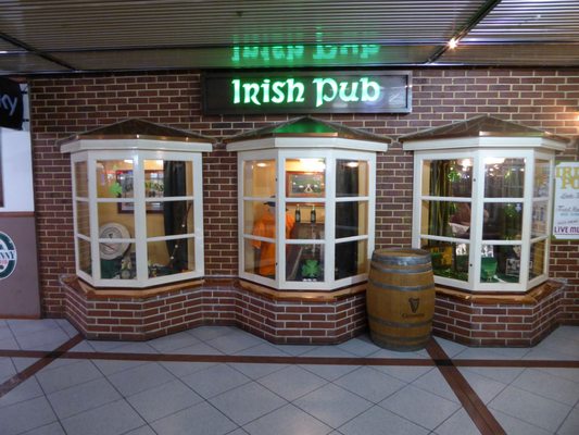 IRISH PUB - Updated September 2024 - 48 Photos & 70 Reviews ...