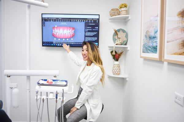 FULLER SMILES - VENICE - Updated December 2025 - 86 Photos & 726 ...