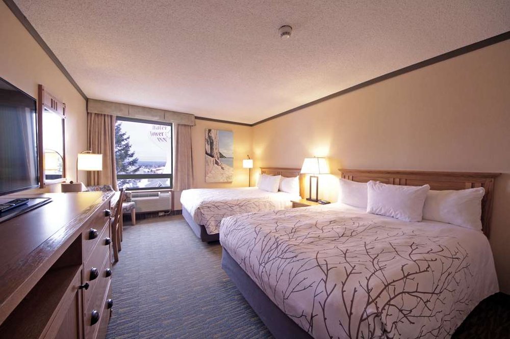 THE WATER TOWER INN - 84 Photos - 360 Great Northern Road, Sault Ste ...