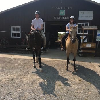 GIANT CITY STABLES - Updated October 2025 - 18 Photos - 722 Giant City ...