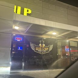 WINGZUP - Updated August 2025 - 482 Photos & 543 Reviews - 1000 E 41st ...