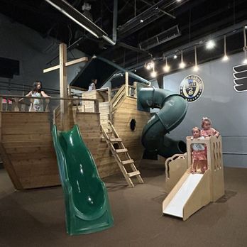 CRAFT HALL - Updated October 2025 - 235 Photos & 125 Reviews - 901 N ...