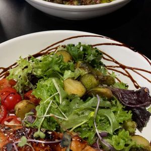 SPLIT SOCIAL KITCHEN - 77 Photos & 57 Reviews - 3021 E Sunshine St ...