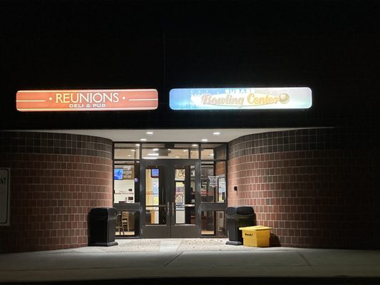 SUBASE BOWLING CENTER - Updated June 2024 - 1 Crystal Lake Rd, Groton ...