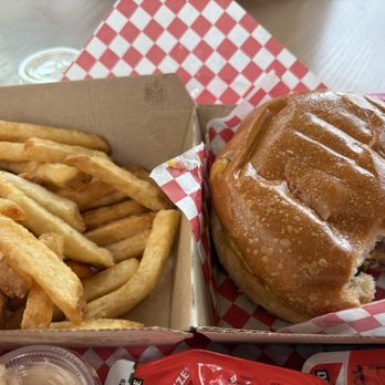 SMALL CHEVAL- ROSEMONT - Updated March 2025 - 200 Photos & 144 Reviews ...