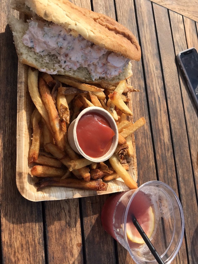 STARS ROOFTOP & GRILL ROOM - 479 Photos & 556 Reviews - 495 King St ...