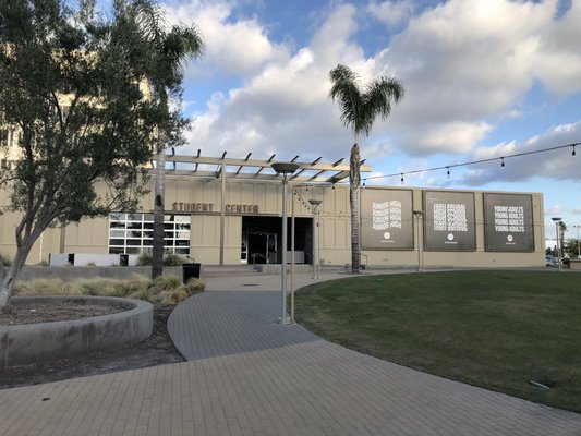 EASTSIDE CHRISTIAN CHURCH - 196 Photos & 73 Reviews - 3330 E Miraloma ...