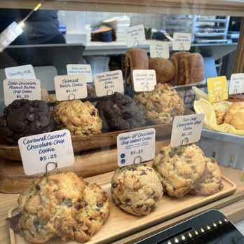 LEVAIN BAKERY - WEST LOOP, CHICAGO - Updated August 2024 - 496 Photos ...
