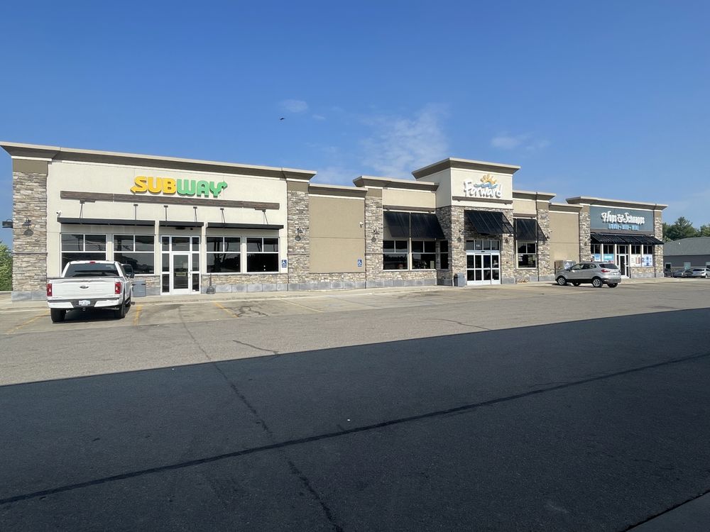 FORWARD SHELL CONVENIENCE STORE - Updated October 2025 - 2870 S Otsego ...