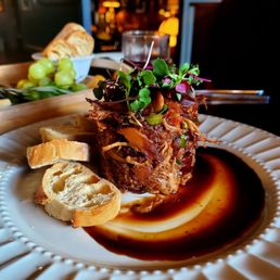 THE CONSULATE - Updated May 2025 - 1375 Photos & 575 Reviews - 10- 10th ...