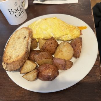 BACCO CAFE & BISTRO - Updated May 2024 - 1516 Photos & 1303 Reviews ...