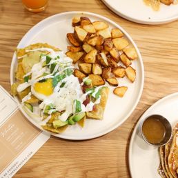 THE ELEANOR - Updated January 2026 - 793 Photos & 488 Reviews - 3207 N ...