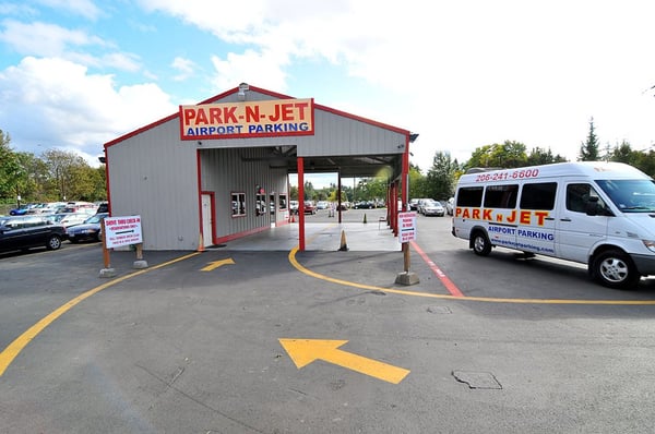 PARK N JET LOT 1 - Updated May 2026 - 24 Photos & 478 Reviews - 18220 ...