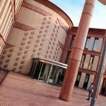 ESADE BUSINESS SCHOOL - Updated January 2025 - Avinguda d'Esplugues, 92 ...