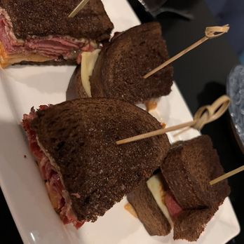 AVVINO - Updated December 2025 - 596 Photos & 411 Reviews - 2541 Monroe ...