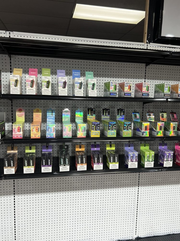 ROYAL VAPE - Updated April 2025 - 17 Photos - 451 Ohio Pike, Cincinnati ...