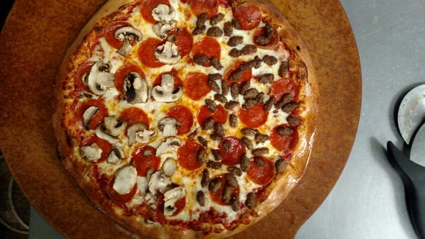 B.C. PIZZA - Updated October 2025 - 22 Reviews - 6184 E M-55, Cadillac ...