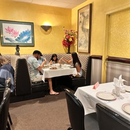 CHEF CHU’S - Updated July 2025 - 2441 Photos & 2425 Reviews - 1067 N ...