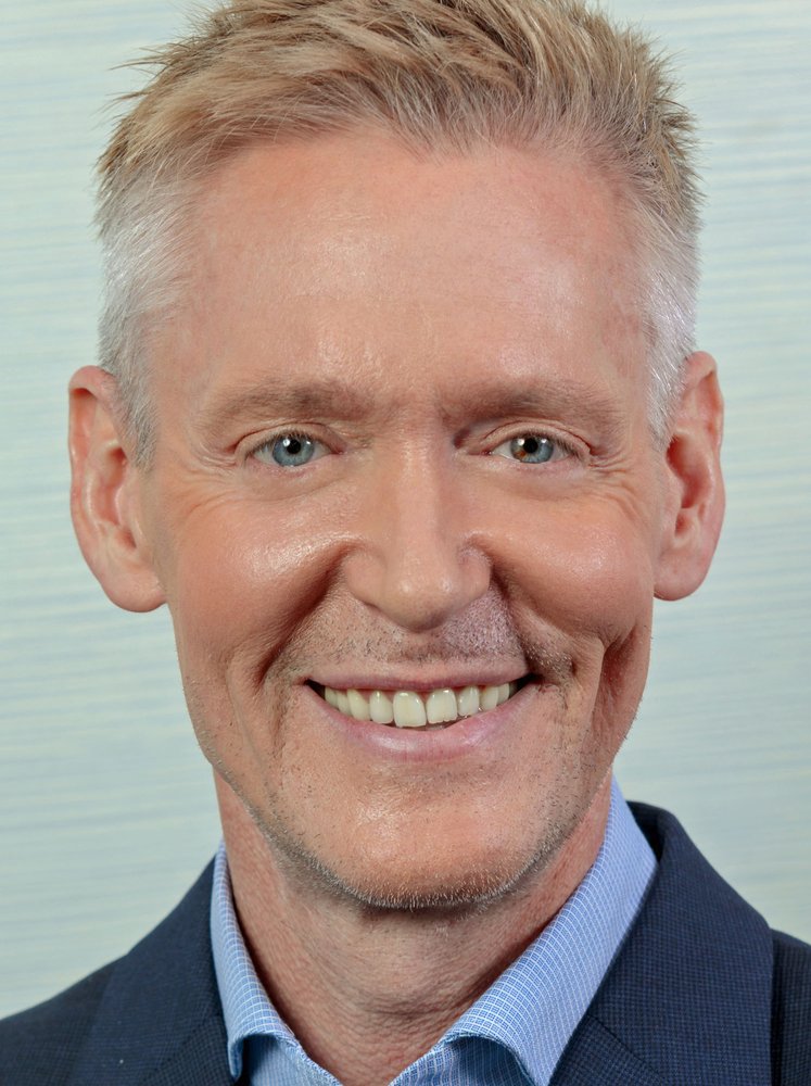 FAIRVIEW PLASTIC SURGERY CENTRE - Updated January 2026 - 999 Broadway W ...