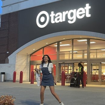 TARGET - Updated October 2025 - 39 Photos & 20 Reviews - 7107 Forest ...