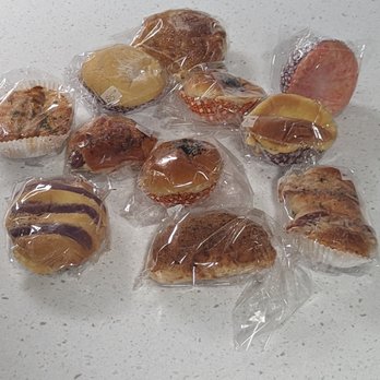 85°C BAKERY CAFE - SIMI VALLEY - Updated January 2025 - 153 Photos ...