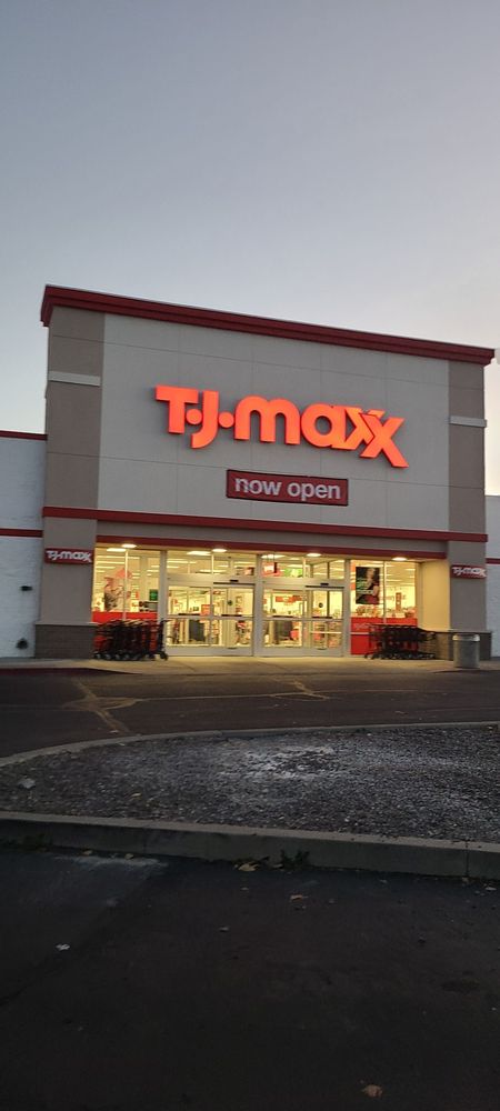 TJ MAXX - 2109 W Williams Ave, Fallon, Nevada - Department Stores ...