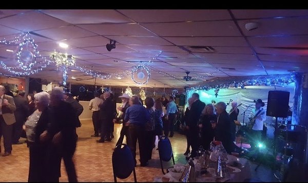 SOLO CLUB - Updated January 2026 - 2500 Candelaria Rd NE, Albuquerque ...