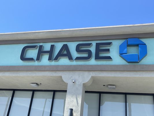 CHASE BANK - Updated October 2025 - 25 Reviews - 130 E Grand Ave, El ...