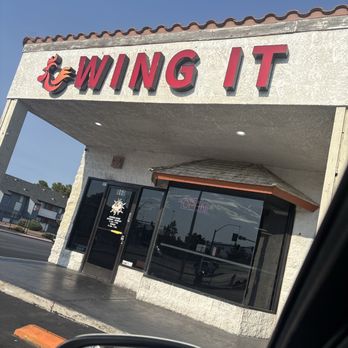 WING IT - Updated October 2025 - 69 Photos & 42 Reviews - 860 N Rainbow ...