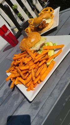 BLACK RASPBERRY PUB - Updated December 2025 - 83 Photos & 137 Reviews ...