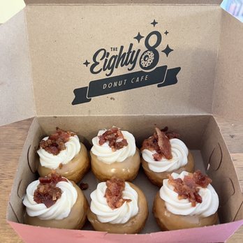 EIGHTY 8 DONUTS - Updated October 2025 - 97 Photos & 59 Reviews - 225 ...