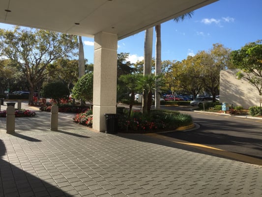 NAPLES COMMUNITY HOSPITAL - Updated December 2025 - 33 Photos & 61 ...