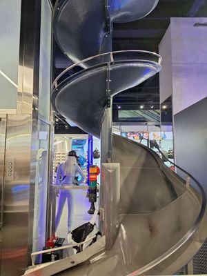 JD SPORTS - Updated October 2025 - 25 Photos - 10 S State St, Chicago ...