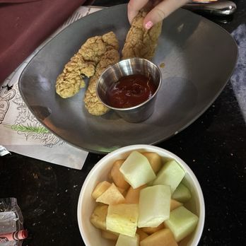 FUSE SPORTS BAR - Updated January 2026 - 260 Photos & 308 Reviews ...