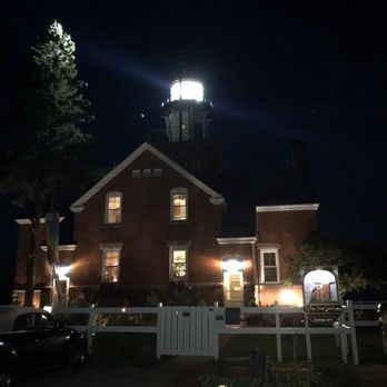 BIG BAY POINT LIGHTHOUSE BED & BREAKFAST - Updated July 2024 - 34 ...