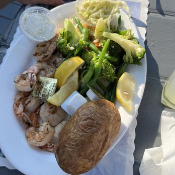 KLEIN’S FISH MARKET AND WATERSIDE CAFE - Updated August 2024 - 307 ...