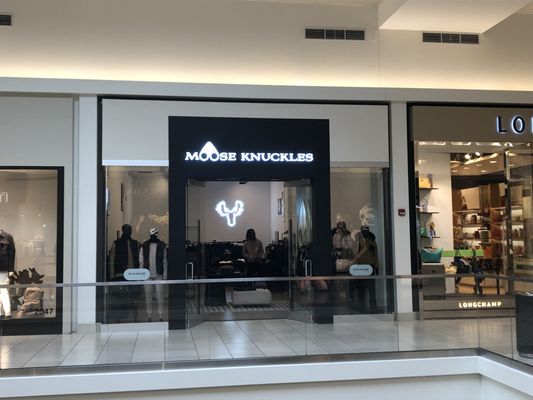 MOOSE KNUCKLES - Updated June 2026 - 5220 Fashion Outlets Way, Rosemont ...