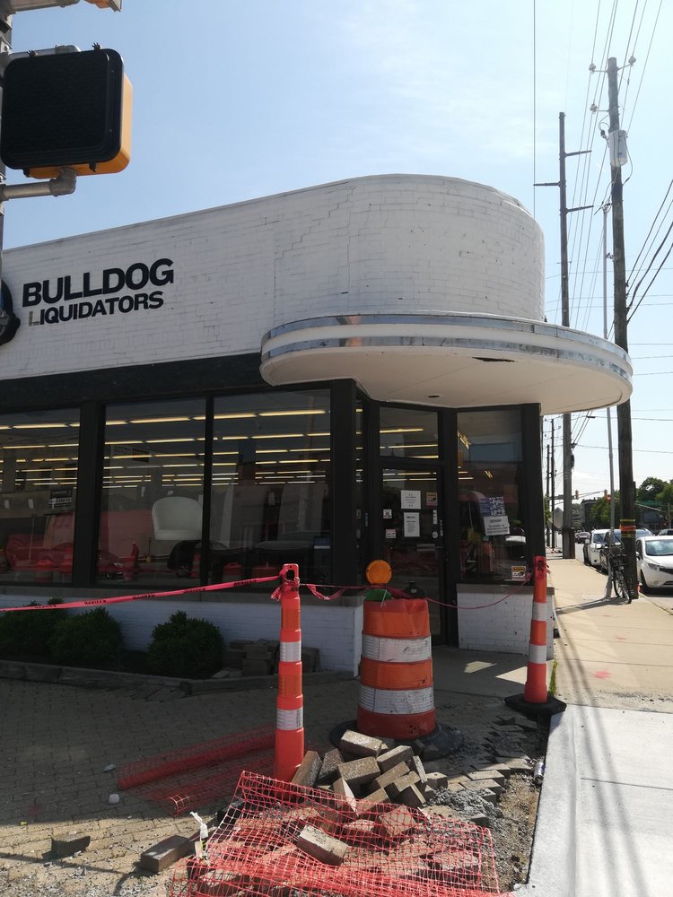 BULLDOG LIQUIDATORS - 12 Photos & 17 Reviews - 2201 N Meridian St ...