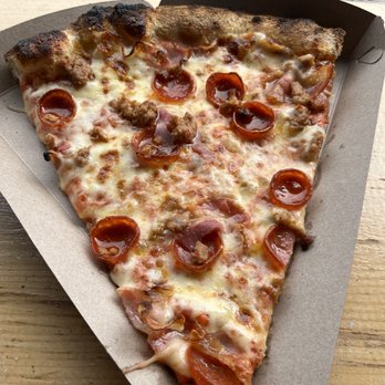 REVOLVER PIZZA - Updated December 2025 - 64 Photos & 65 Reviews - 388 ...