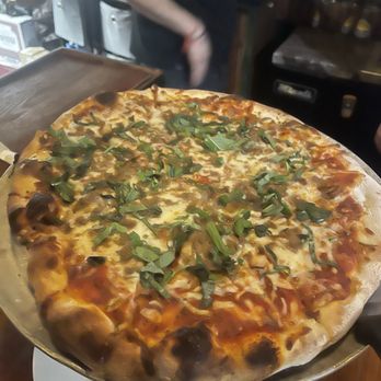 MAMA TERESA’S FLYING PIZZA & ITALIAN RESTAURANT - Updated April 2025 - 606 Photos & 814 Reviews ...