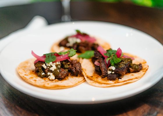 VINTAGE ON RACE - Updated October 2025 - 67 Photos & 29 Reviews - 500 Race St, Cincinnati, Ohio ...