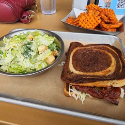 MAPLE LANDING - Updated July 2024 - 565 Photos & 524 Reviews - 5855 ...