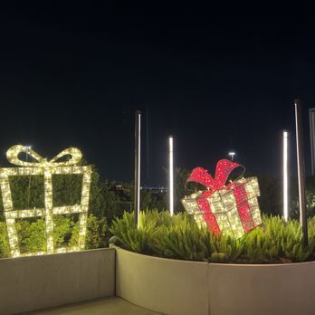 SKYLAWN ROOFTOP AT POST HTX - Updated October 2024 - 135 Photos & 28 ...