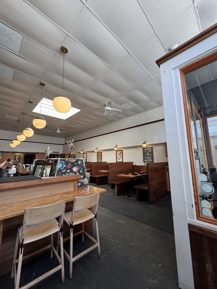 LEFT COAST SEAFOOD & MARKETPLACE - Updated September 2025 - 137 Photos ...