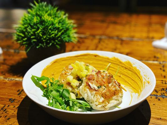 The C House - Takeout & Delivery - 450 Photos & 253 Reviews - American ...