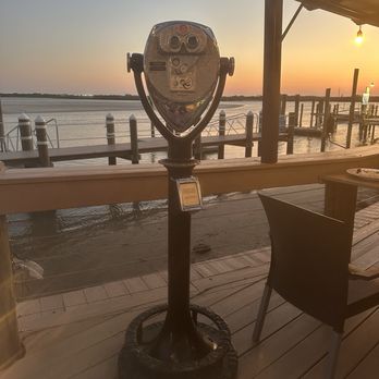 HIDDEN TREASURE RUM BAR & GRILL - Updated August 2025 - 702 Photos ...