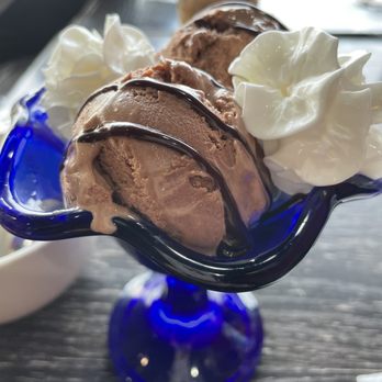 O2 CAFE - Updated January 2025 - 75 Photos & 44 Reviews - 915 S Vermont ...